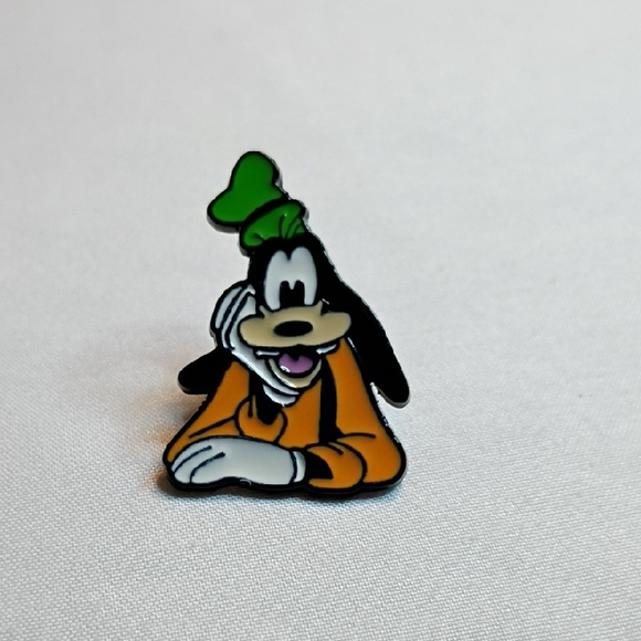 Disney | Accessories | 425 Acrylic Enamel Pin For Self Expression ...